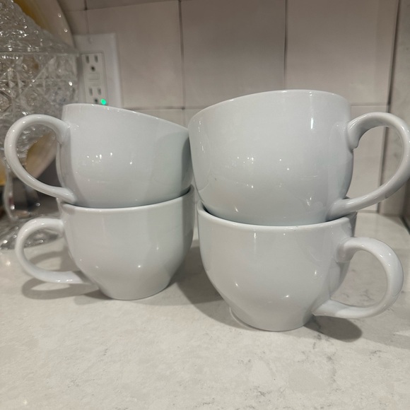 Pottery Barn | Dining | Pottery Barn Great White Ceramic Mug Set 4 ...